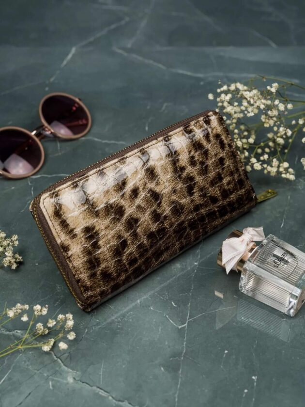 Top 7 Women's Wallet Trends For 2024 - Hackshion